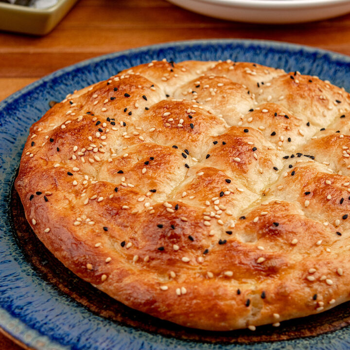 Turkish Pide Bread Recipe | No Knead Ramazan Pidesi - Clove and Cumin